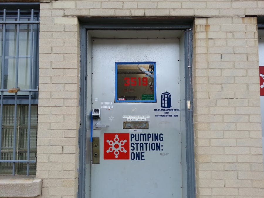 RFID authentication for hackerspace door - BeagleBoard